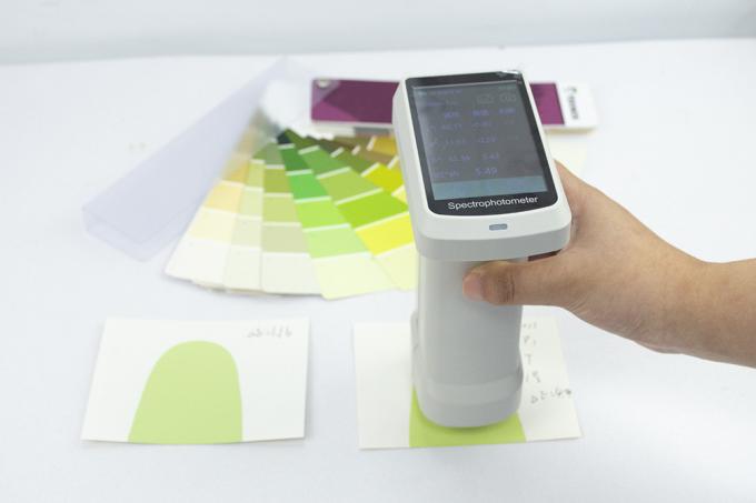 Color Measuring Device Spectrophotometer DS-620 With Repeatability Accuracy